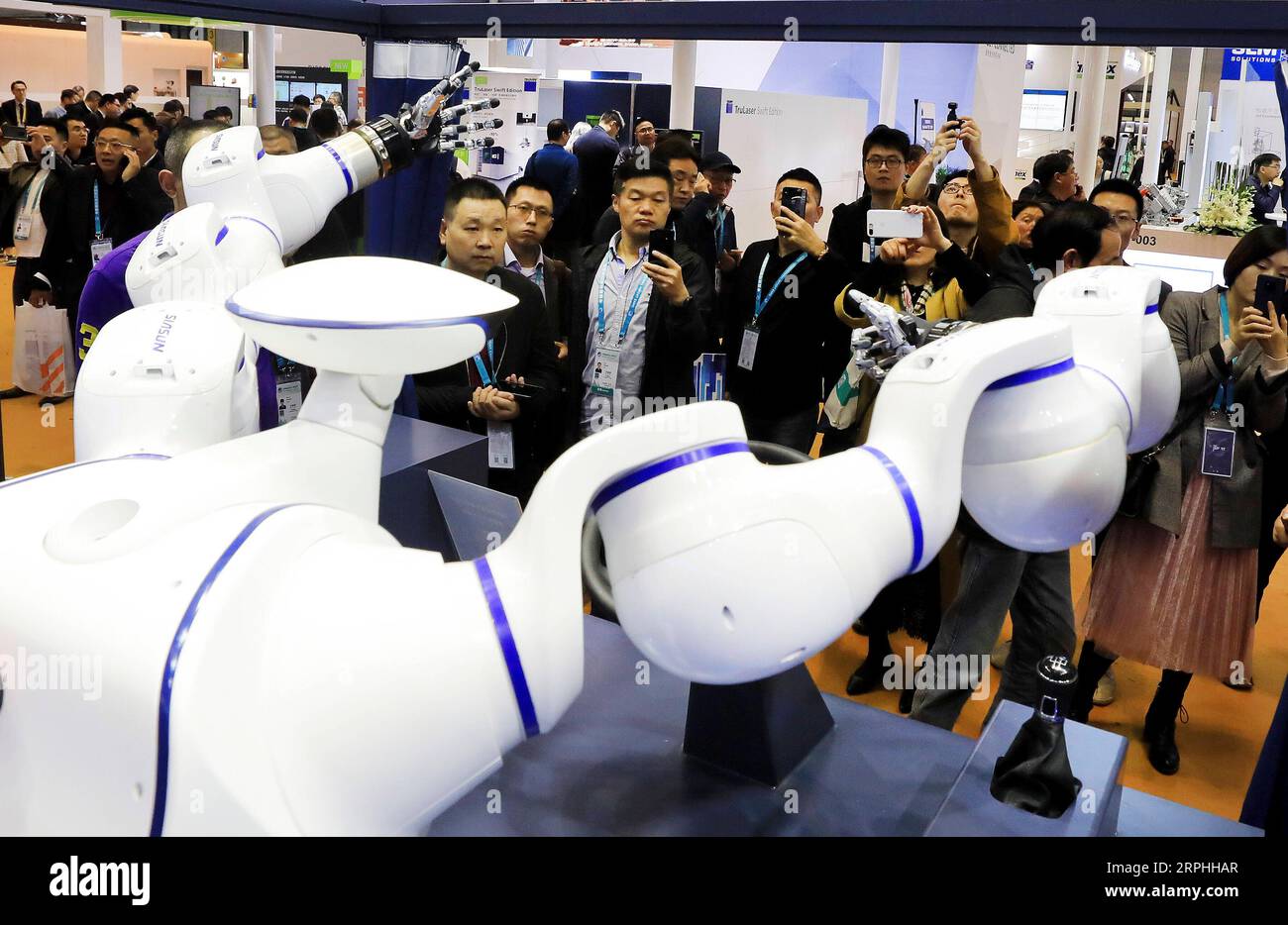 Visitors take photos micro hi-res stock photography and images - Alamy