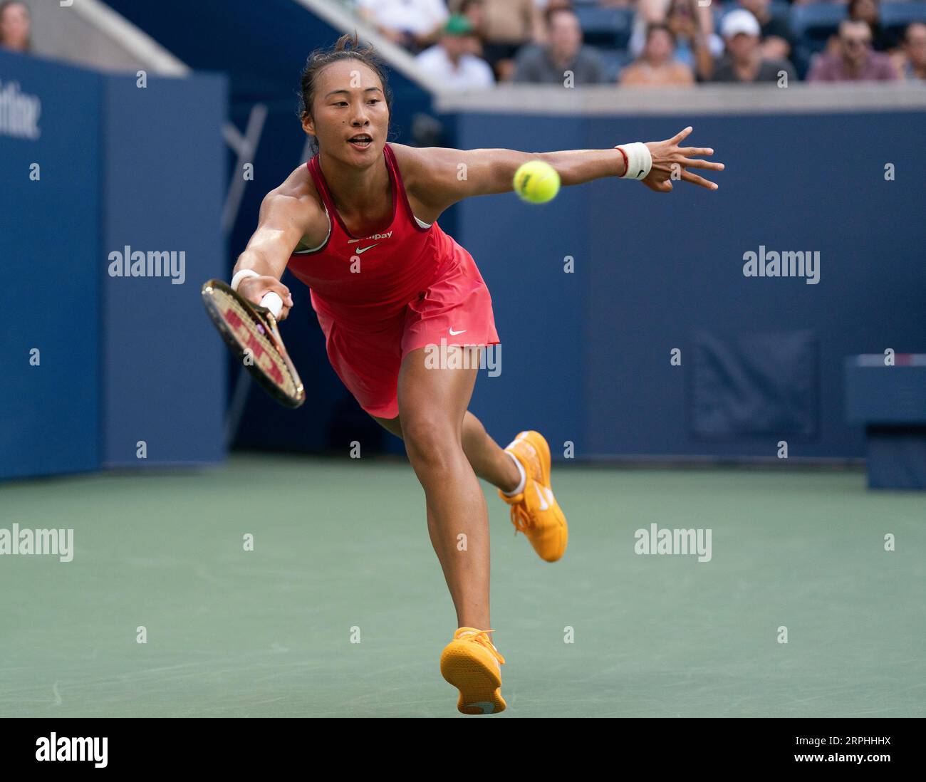 Qinwen zheng us open 2023 hi-res stock photography and images - Alamy