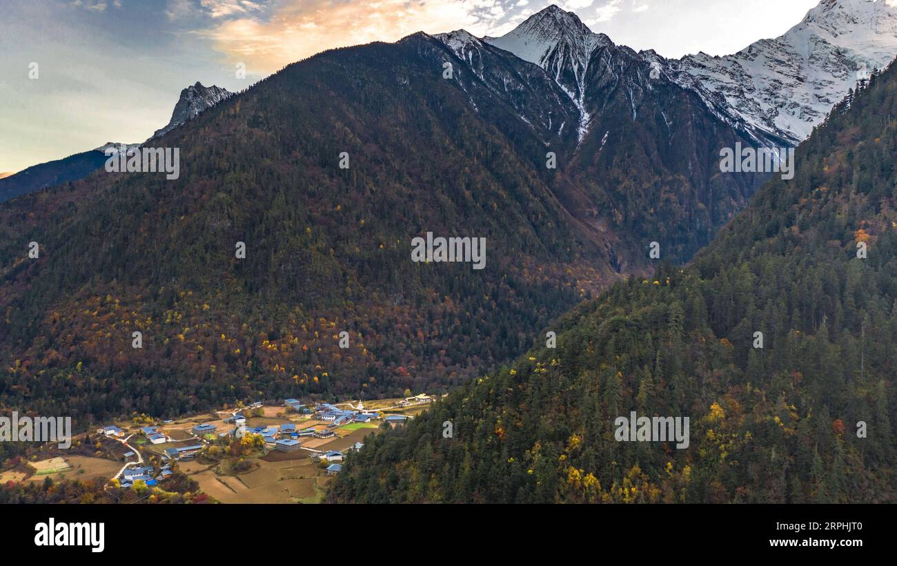 191111 -- DEQEN, Nov. 11, 2019 -- Aerial photo taken on Nov. 8, 2019 ...