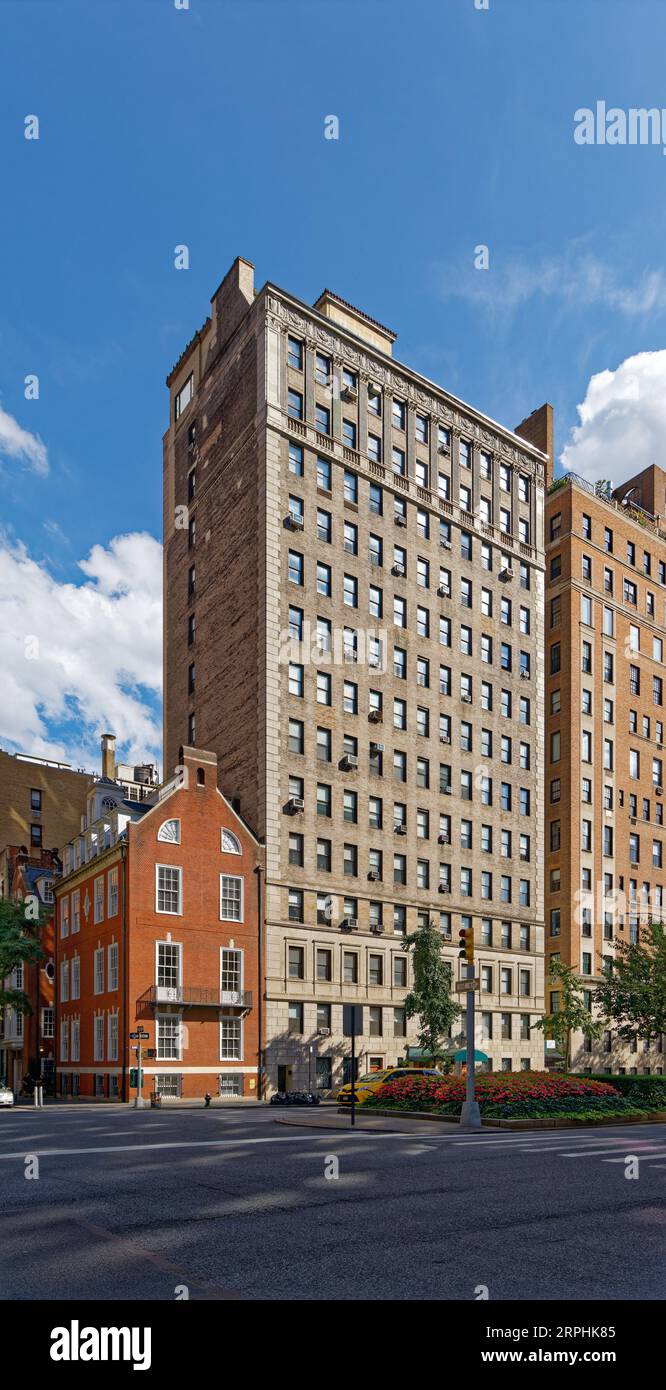Upper East Side: Emery Roth designed 1009 Park Avenue in Colonial ...