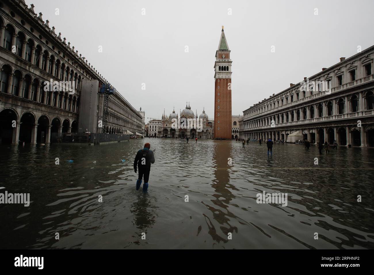 Flood 1966 venice hi-res stock photography and images - Alamy