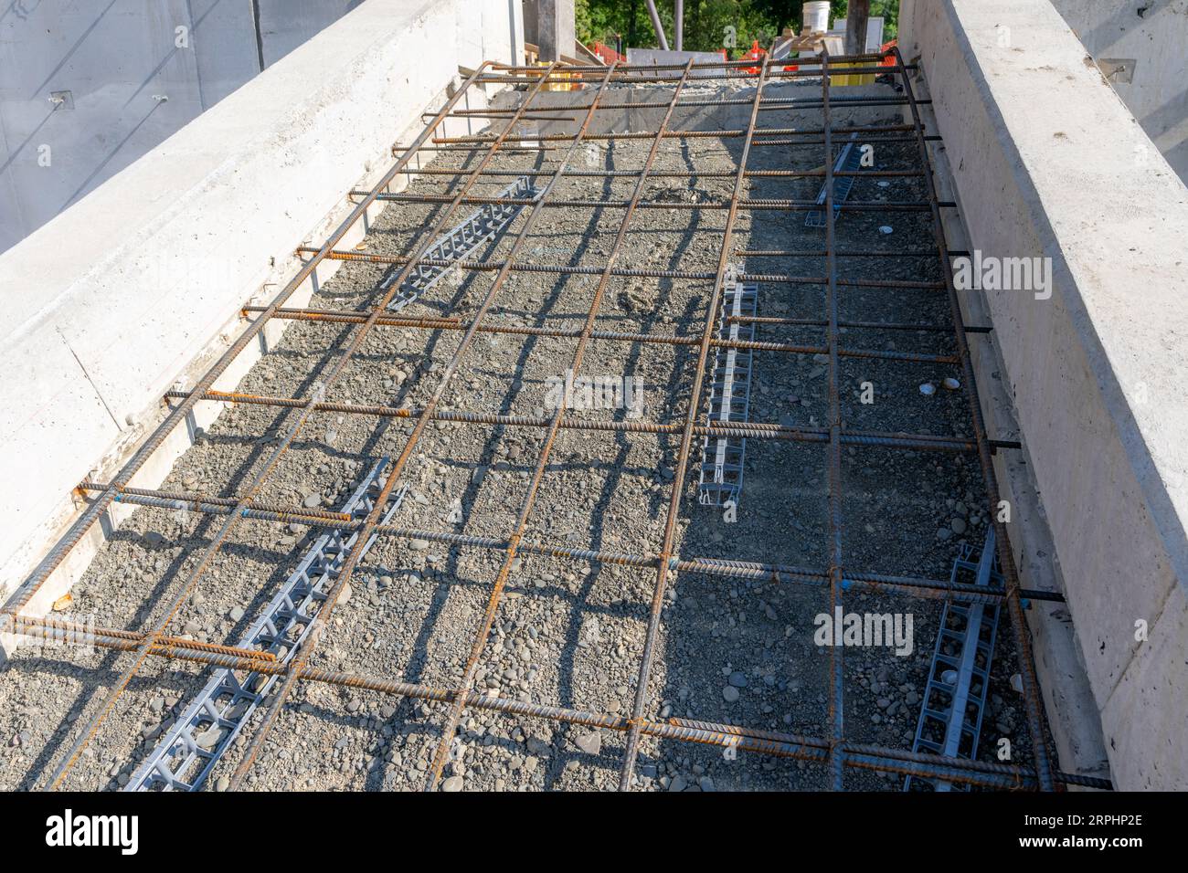 Reinforced concrete frame structure hi-res stock photography and images ...