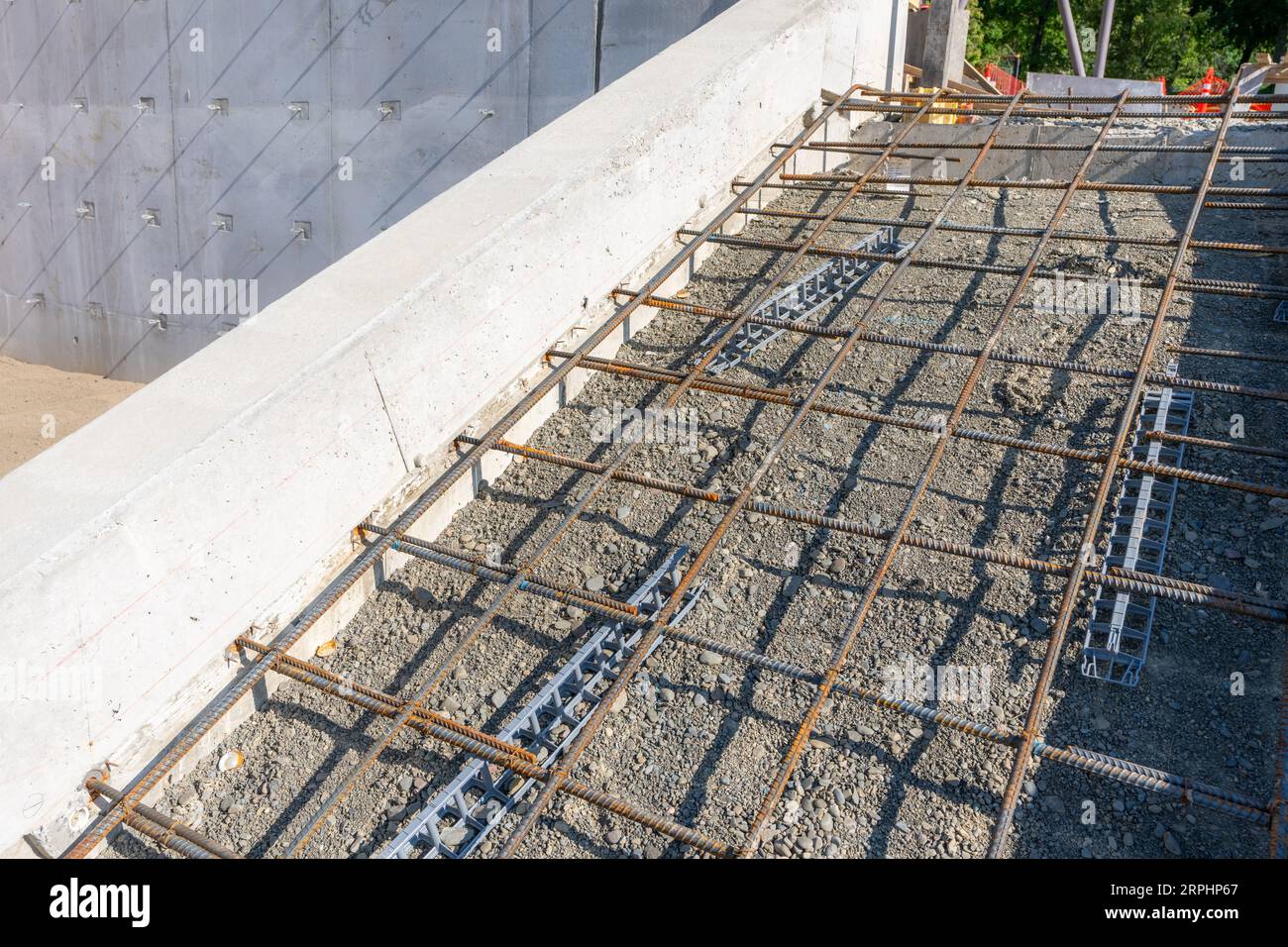 Reinforced concrete frame structure hi-res stock photography and images ...
