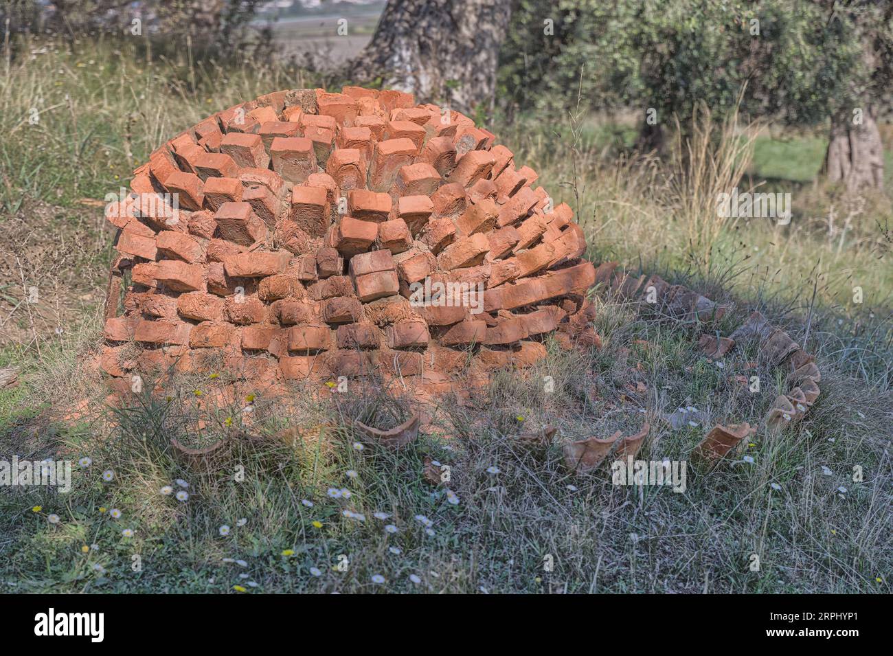 Clay dome oven hi-res stock photography and images - Alamy