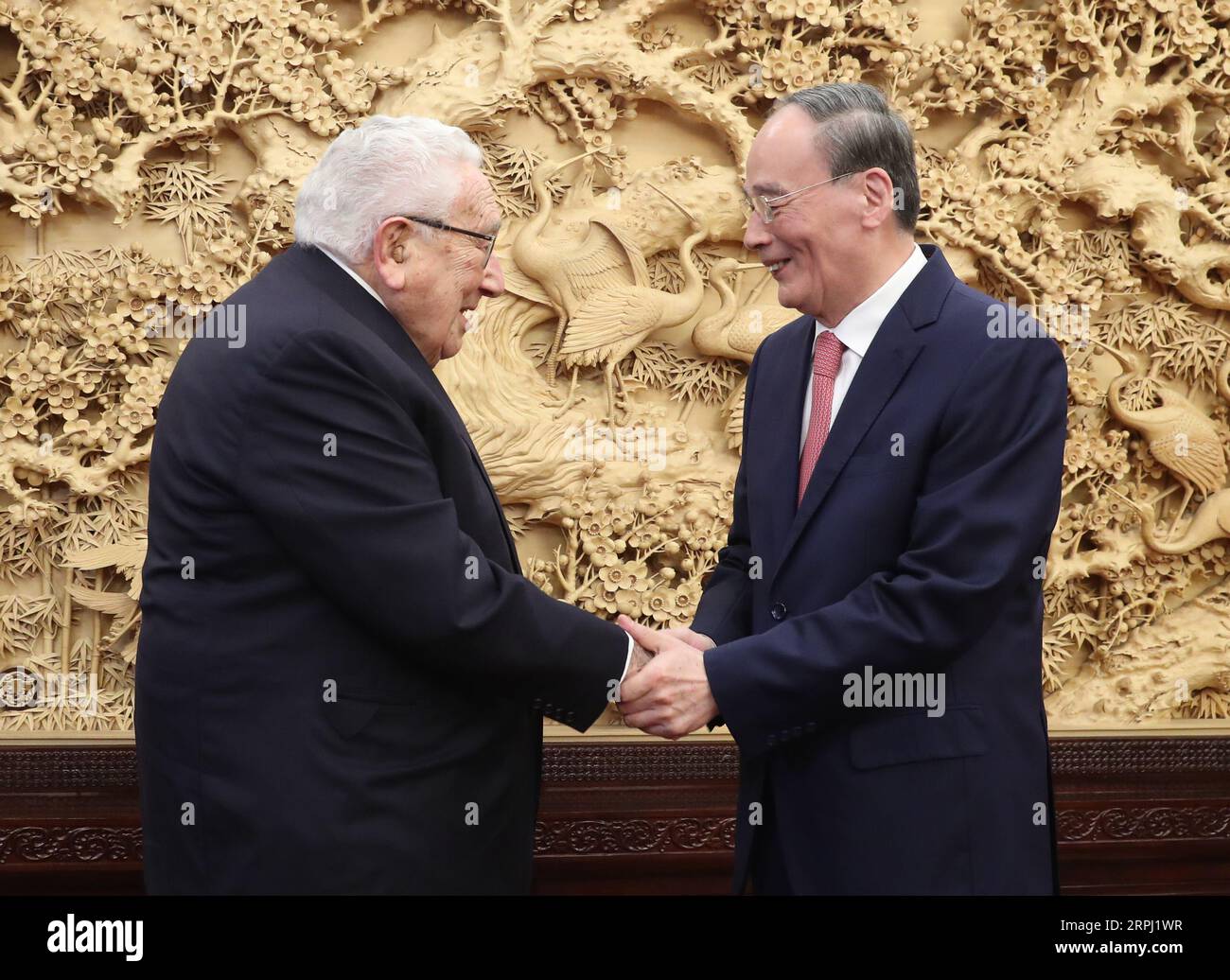 Qishan kisinger meting hi-res stock photography and images - Alamy