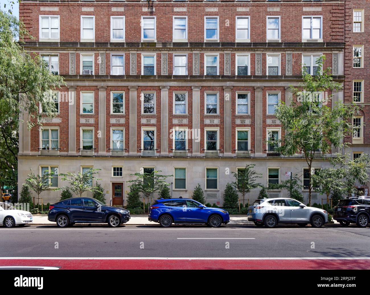 Upper East Side: Walter B. Chambers designed 1148 Fifth Avenue in neo ...