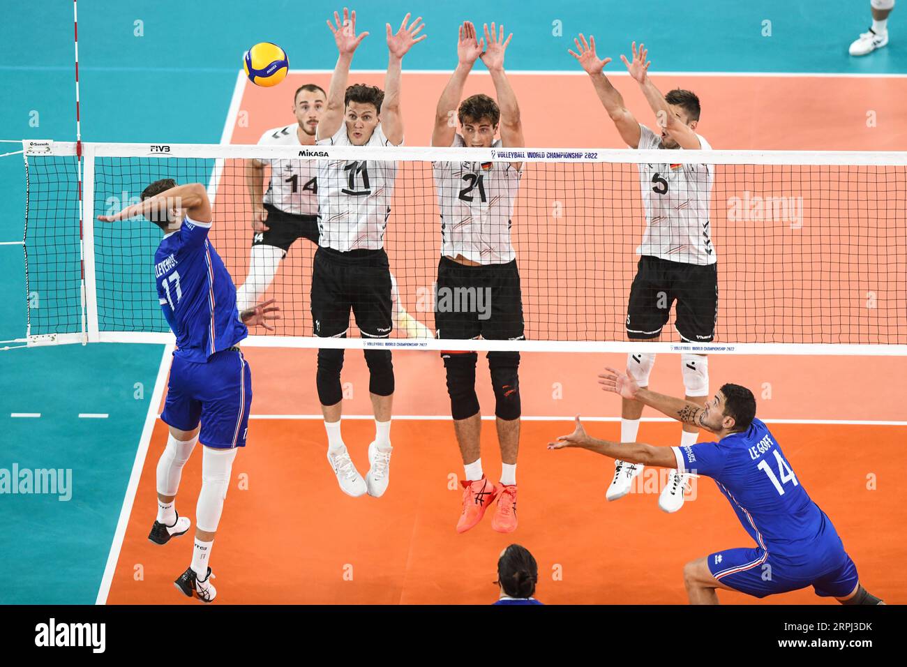 Lukas Kampa, Tobias Krick, Moritz Karlitzek (Germany); Trevor Clevenot ...