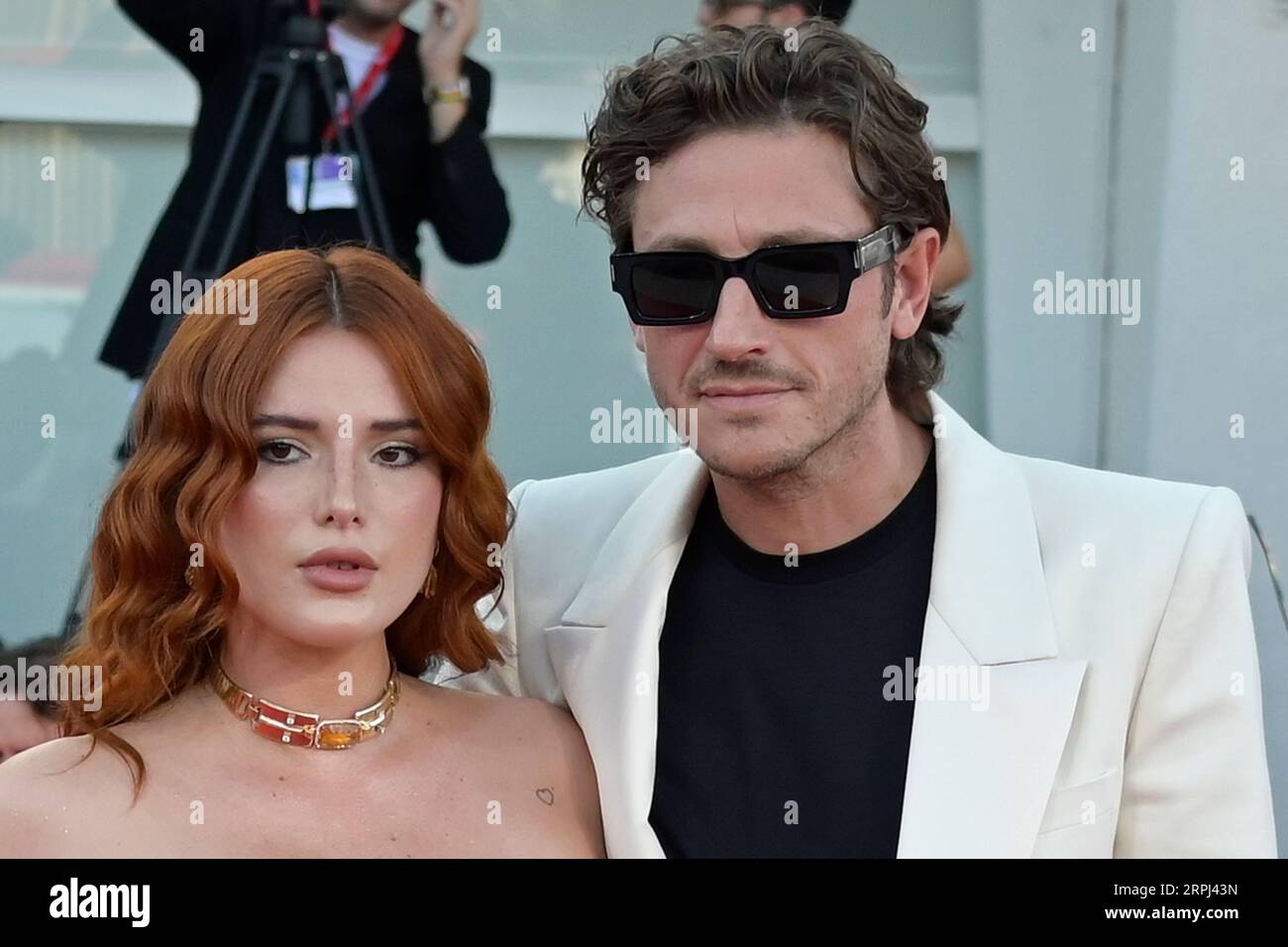 Bella thorne and mark emms hi-res stock photography and images - Alamy