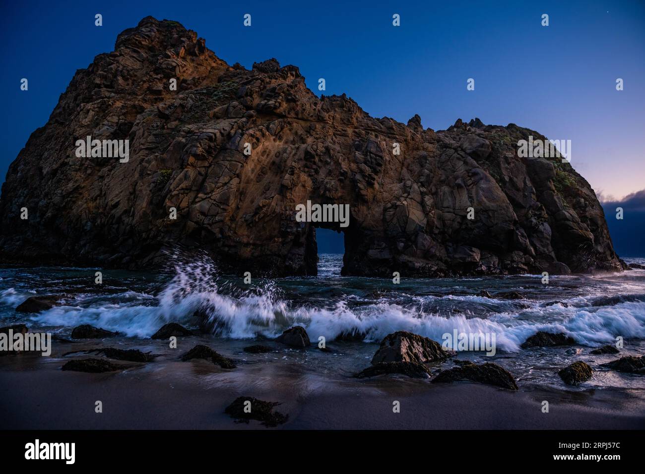 Opening door dark silhouette nature hi-res stock photography and images ...