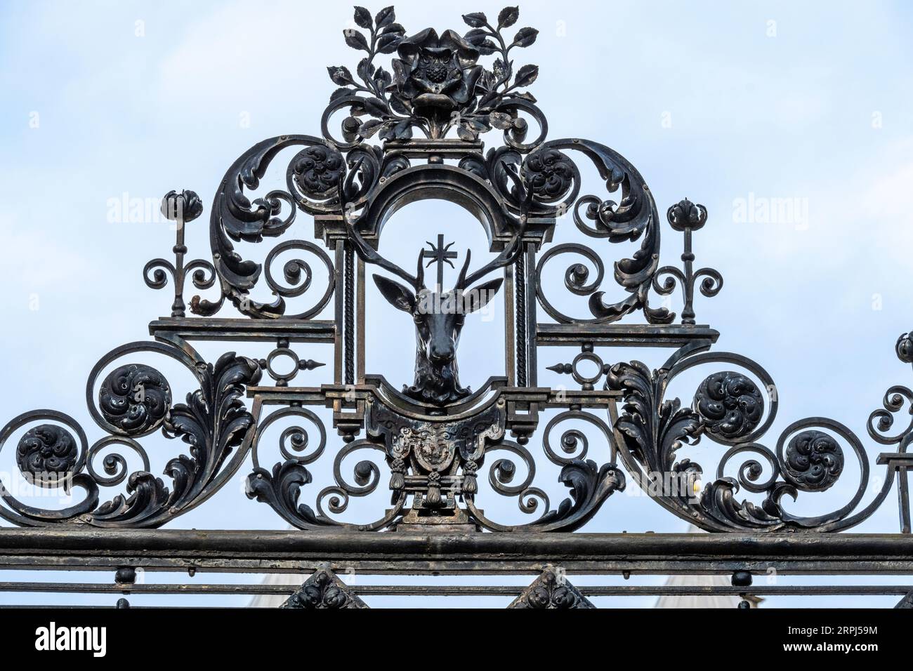 Holyrood Stag on the entrance gate at the Holyrood Palace Stock Photo ...