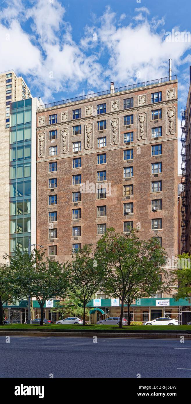 Upper East Side: Mills & Bottomley designed 1049 Park Avenue in ...