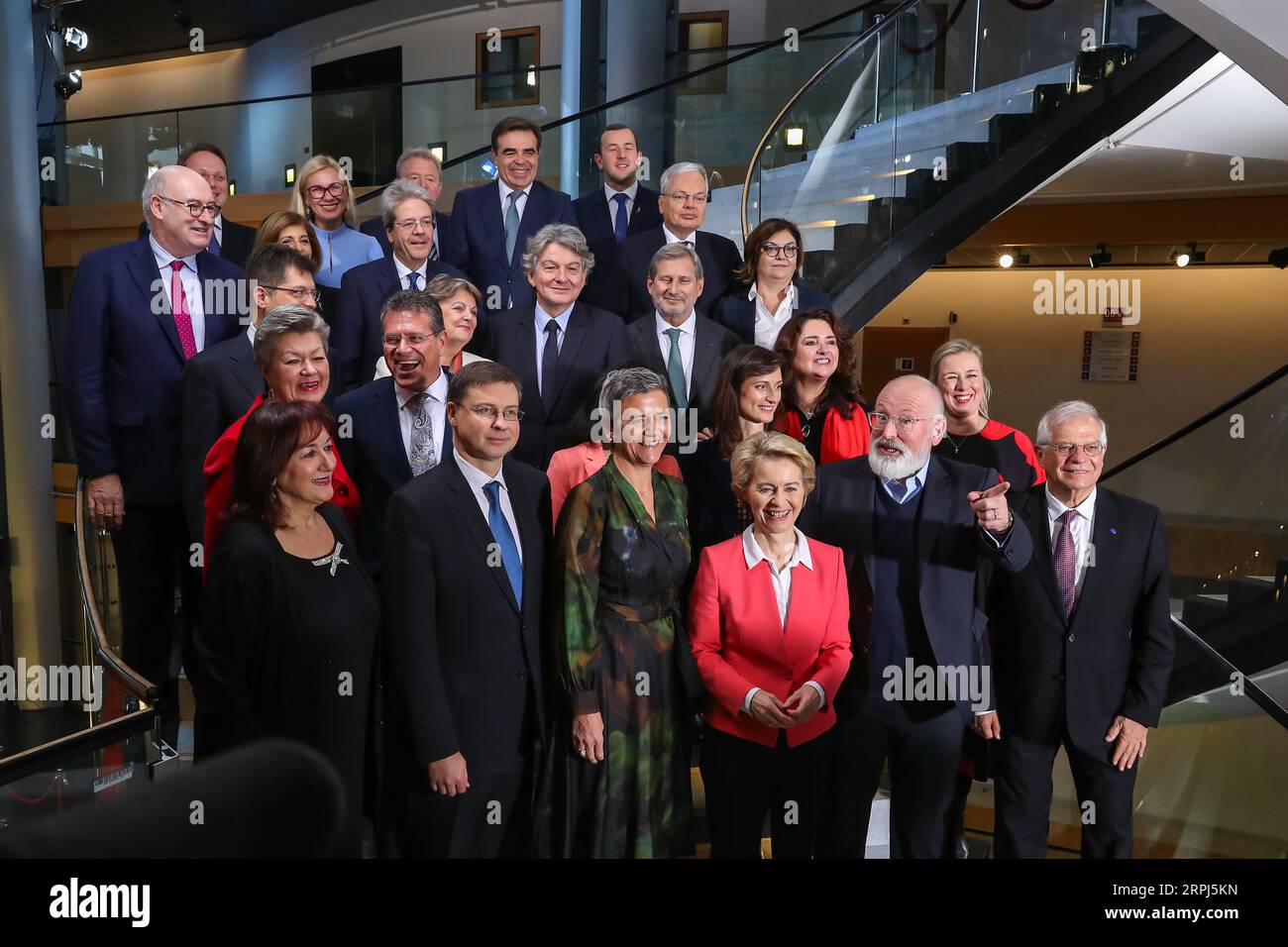 191128 -- BEIJING, Nov. 28, 2019 -- Ursula von der Leyen 3rd R F ...