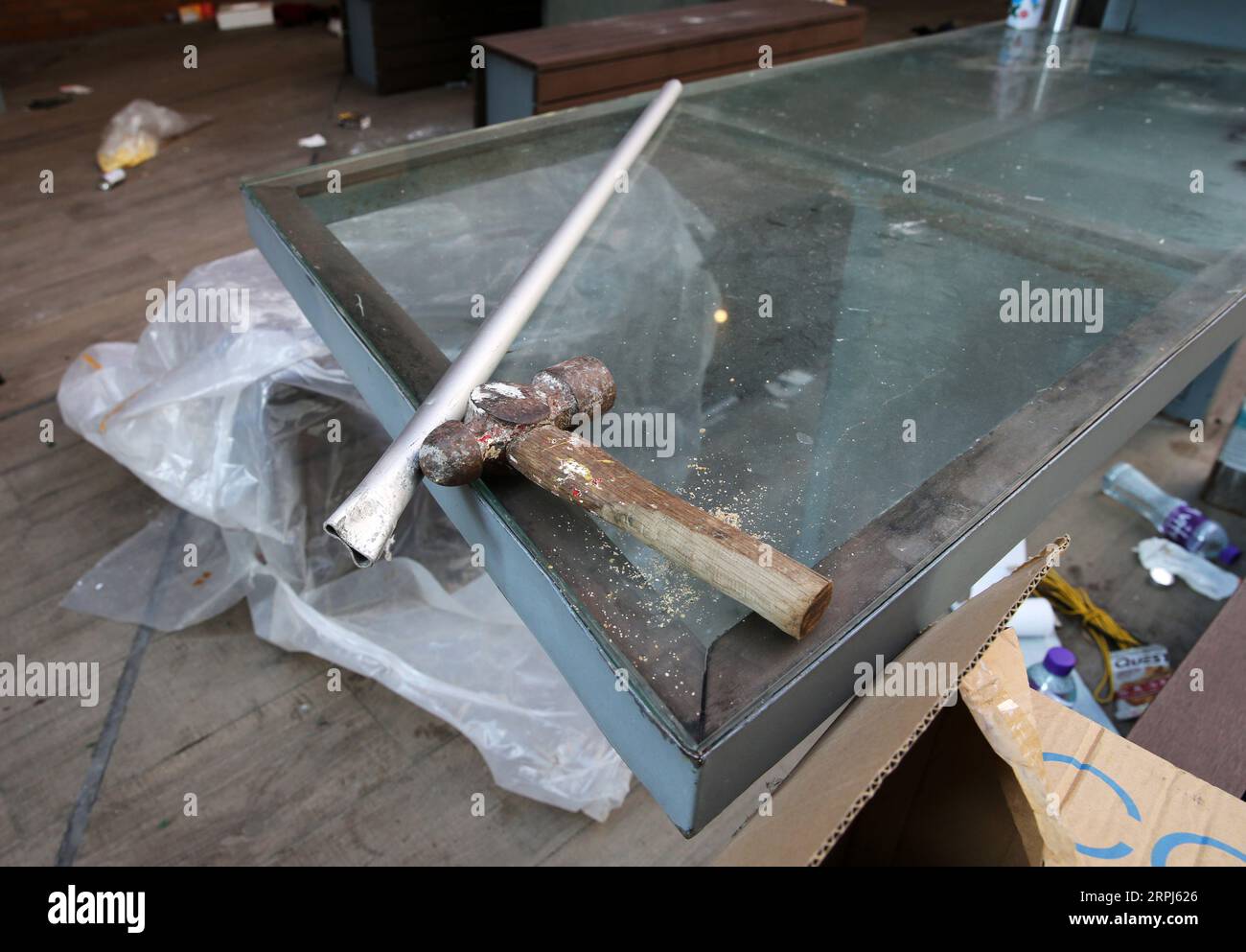 Inside the campus hi-res stock photography and images - Alamy