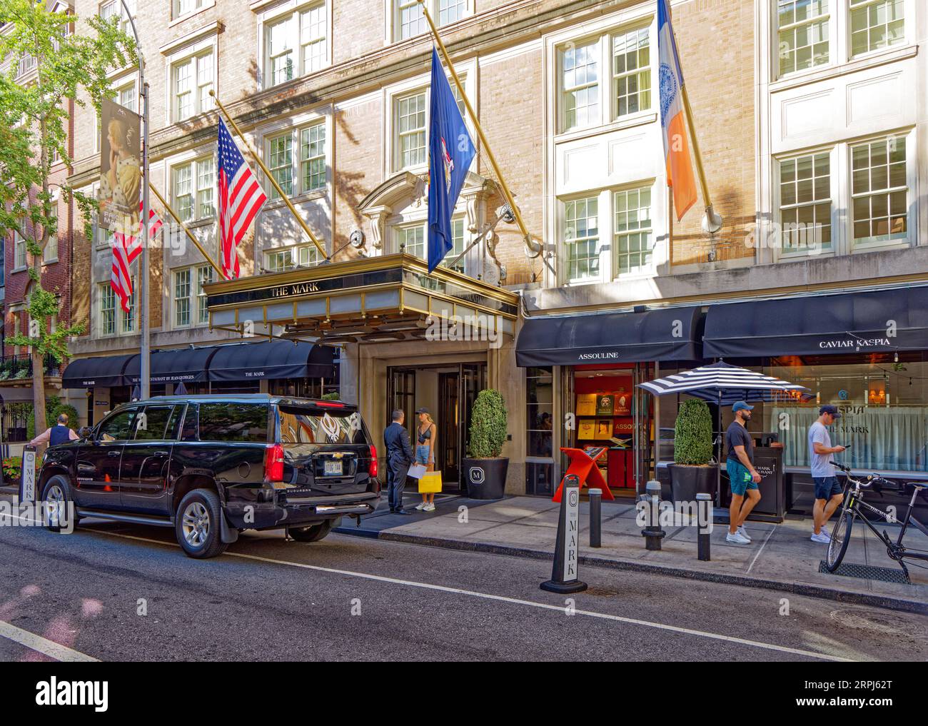 Upper East Side: Schwartz & Gross designed The Mark (formerly Hyde Park ...