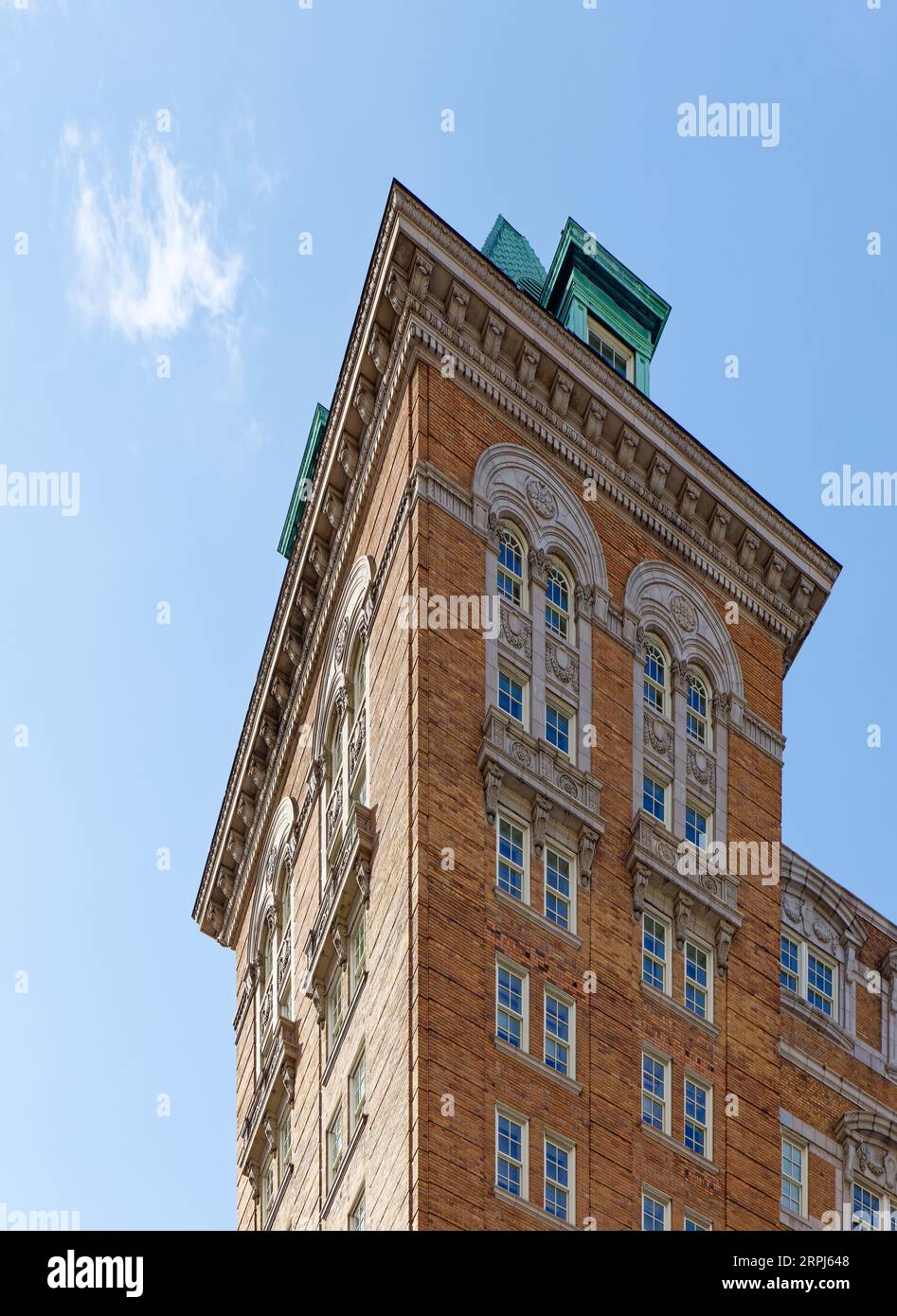 Upper East Side: Schwartz & Gross designed The Mark (formerly Hyde Park ...