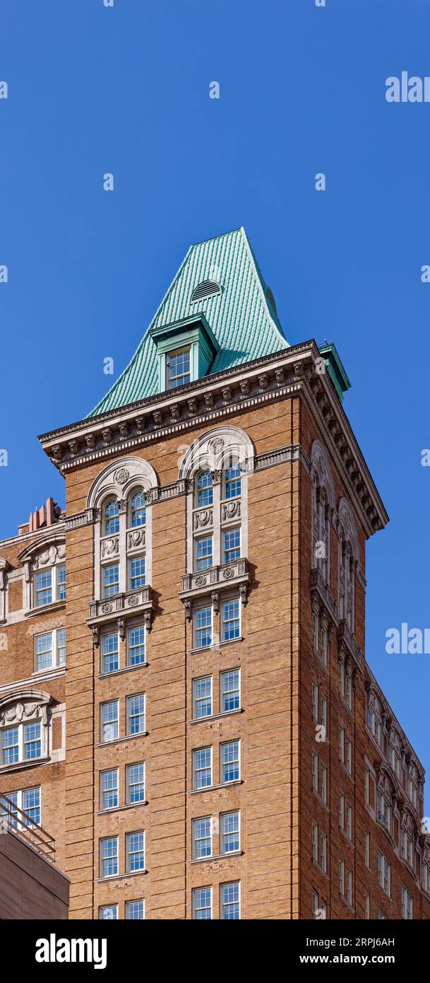 Upper East Side: Schwartz & Gross designed The Mark (formerly Hyde Park ...