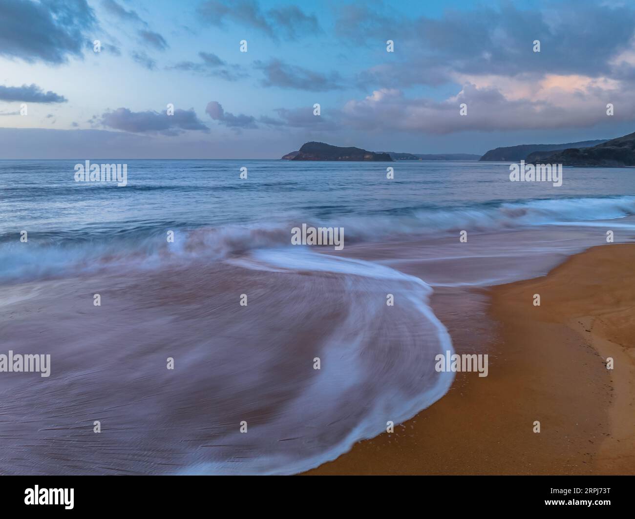 Broken cloud cover hi-res stock photography and images - Alamy