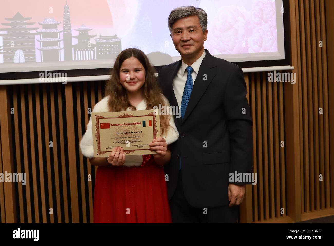 191202 -- DUBLIN, Dec. 2, 2019 Xinhua -- Chinese ambassador to Ireland ...