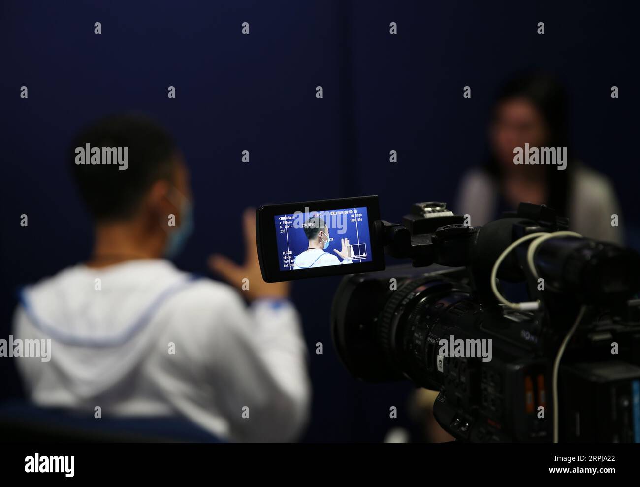 Police officer interview hi-res stock photography and images - Alamy