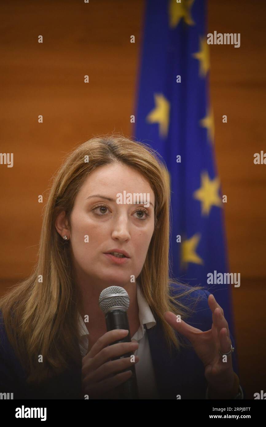 Integity hi-res stock photography and images - Alamy