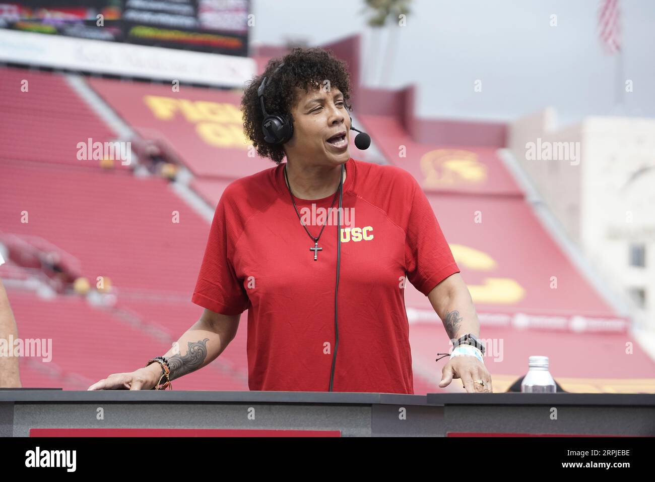 USC Trojans great Cheryl Miller talks on TV just before Nevada Wolf ...