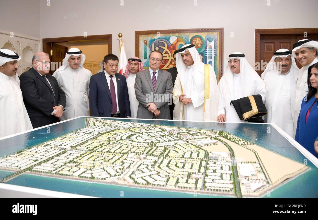 China engineering machinery corporation hi-res stock photography and ...