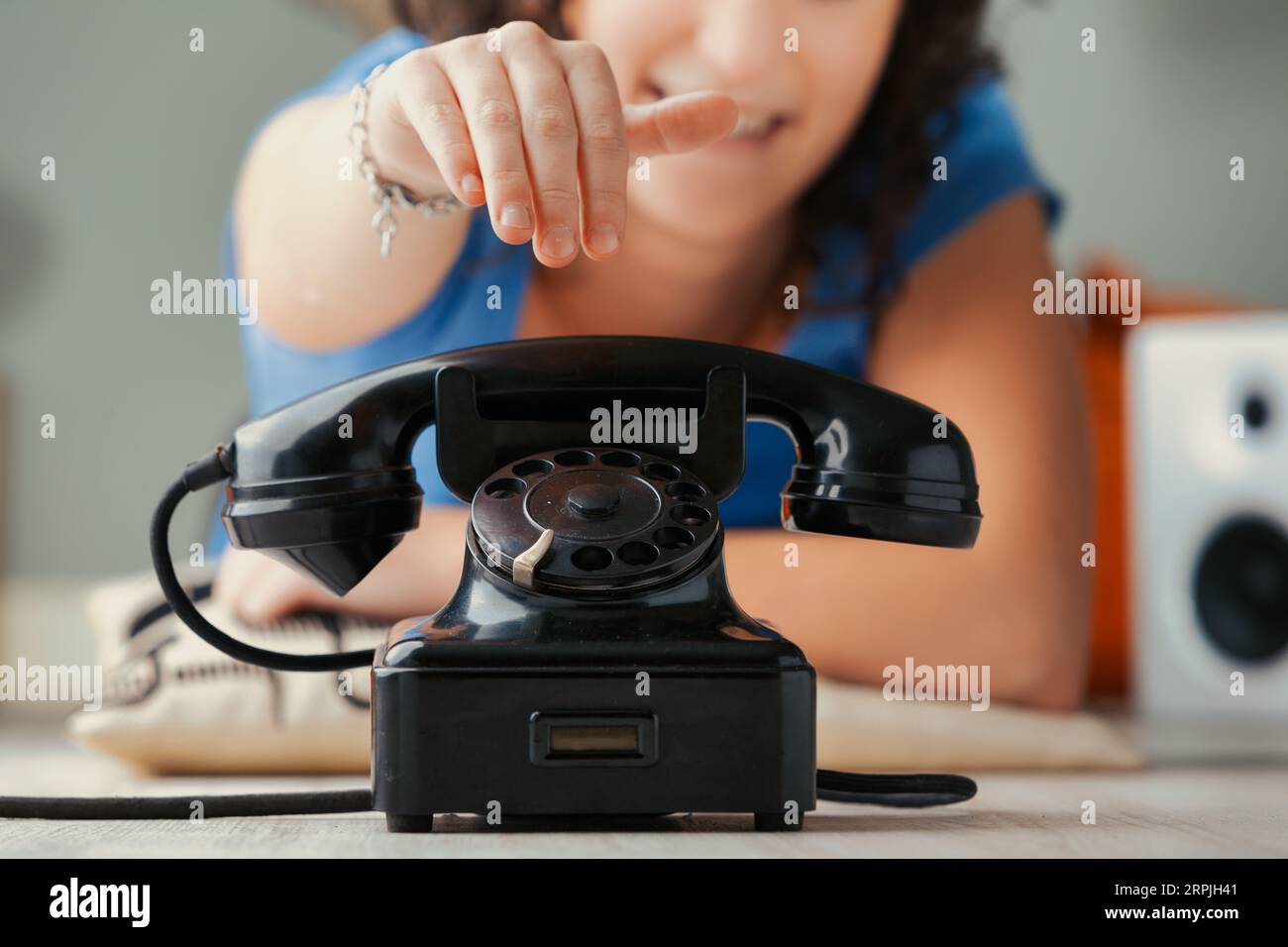 Black dial phone hi-res stock photography and images - Alamy