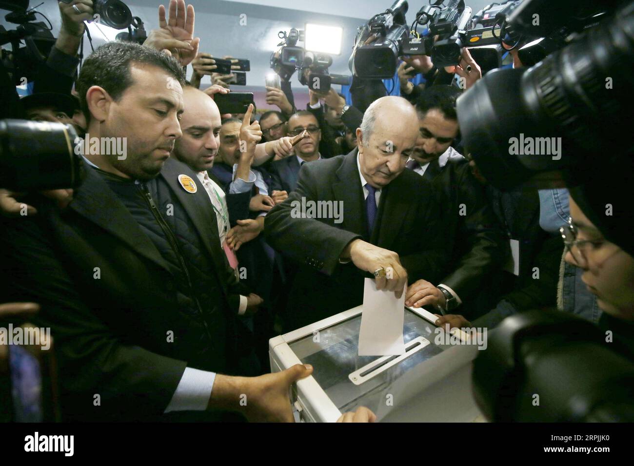 Algerian presidency hi-res stock photography and images - Alamy