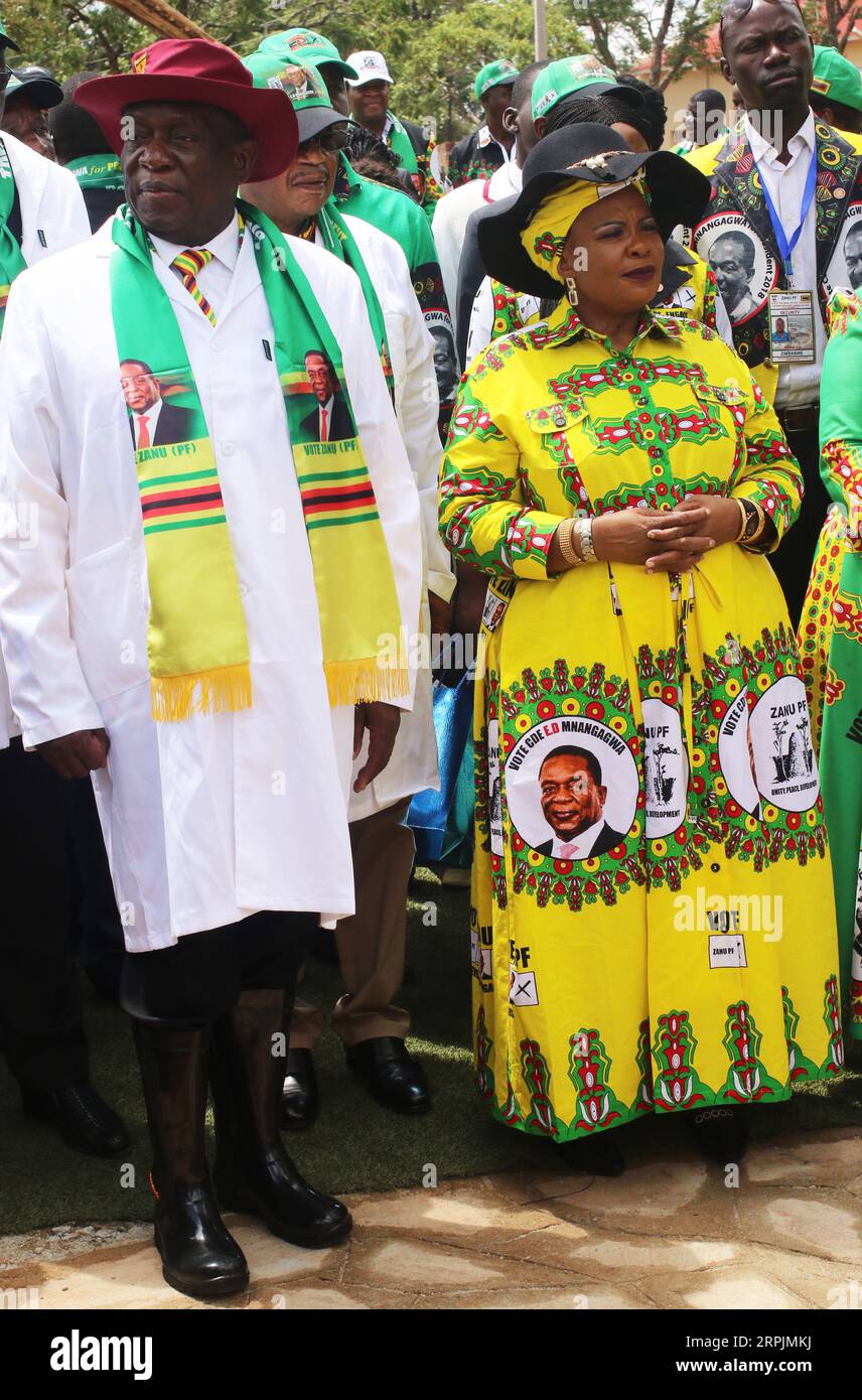 191214 -- GOROMONZI ZIMBABWE, Dec. 14, 2019 Xinhua -- Zimbabwean ...