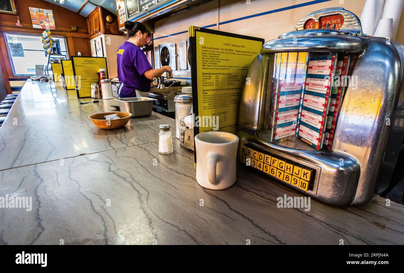 Blue Moon Diner Gardner, Massachusetts, USA Stock Photo - Alamy