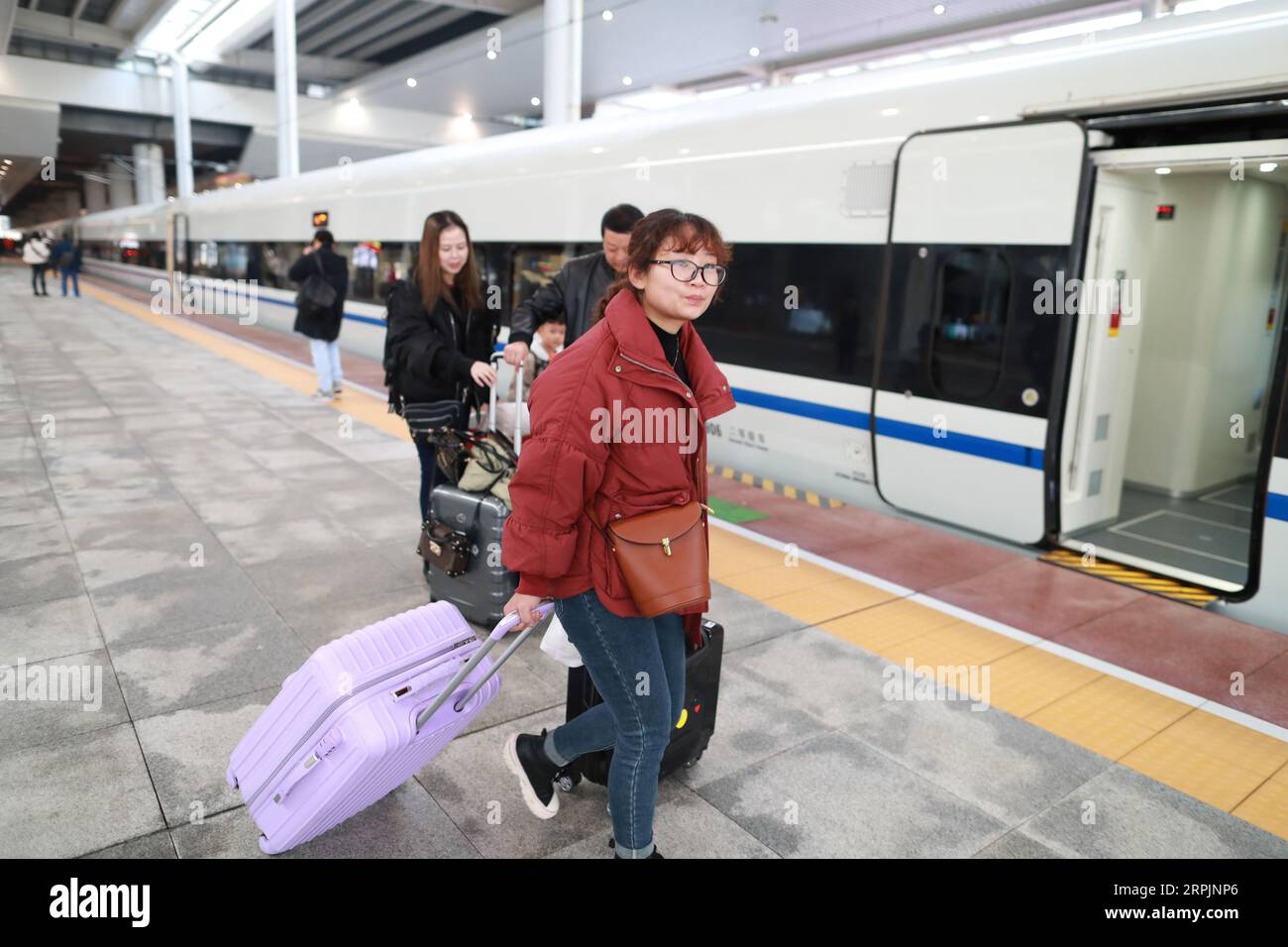 Train launchcn hi-res stock photography and images - Alamy
