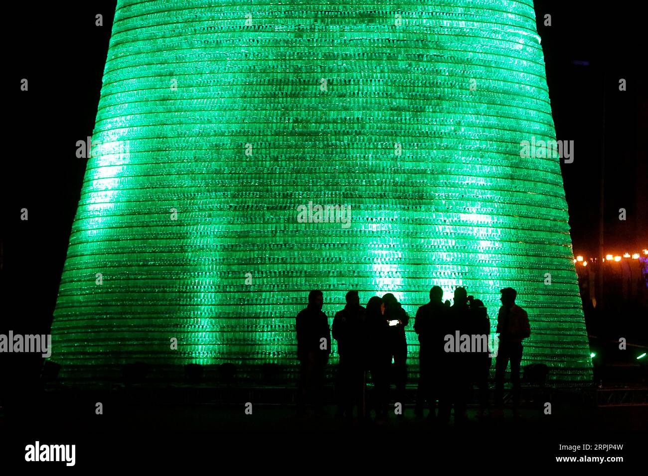 191216 -- CHEKKA LEBANON, Dec. 16, 2019 Xinhua -- People look at a ...