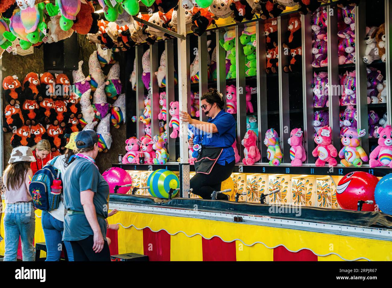 Carnival Games & Stuffed Animals Woodstock Fair Woodstock, Connecticut ...
