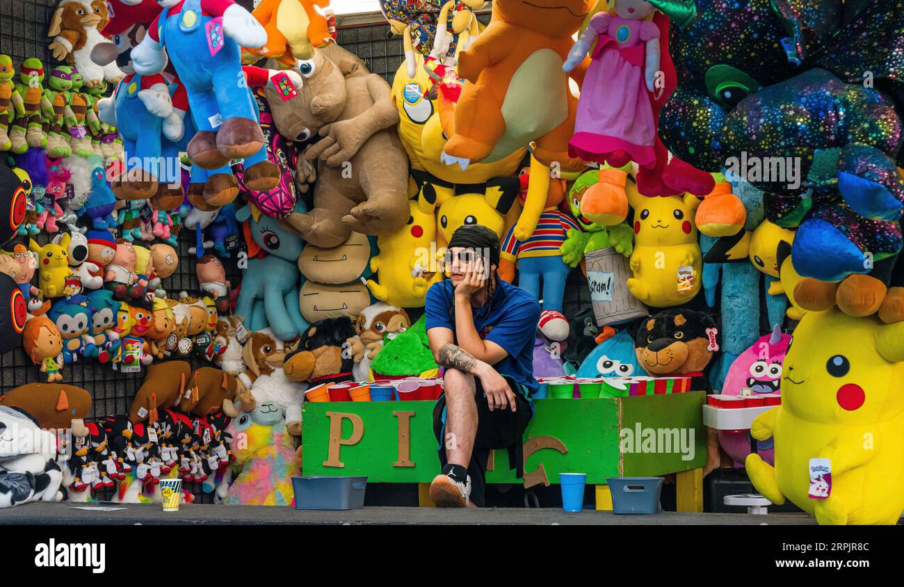 Carnival Games & Stuffed Animals Woodstock Fair Woodstock, Connecticut ...
