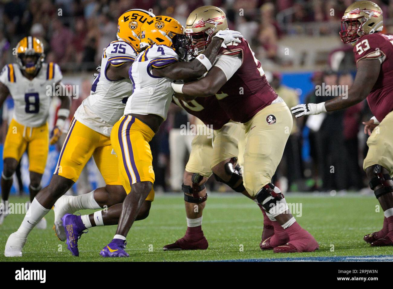 Florida State offensive lineman Robert Scott Jr. (52) blocks against ...