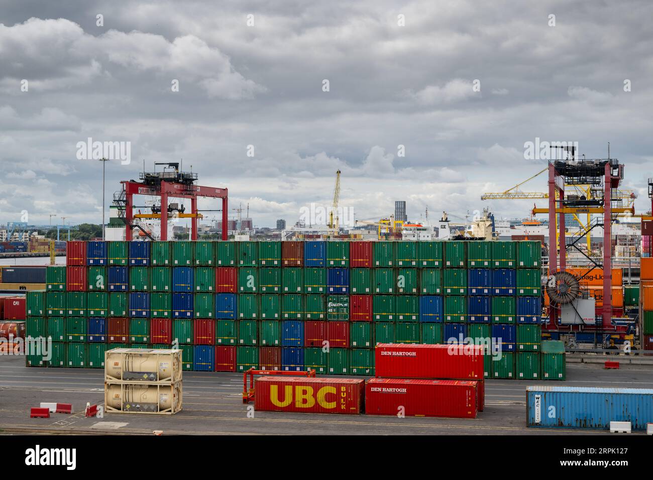 Container ships in the busy Port of Dublin, Eire Stock Photo - Alamy
