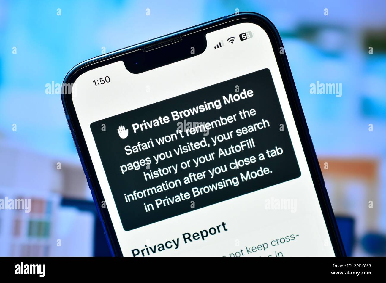 Private browsing hi-res stock photography and images - Alamy