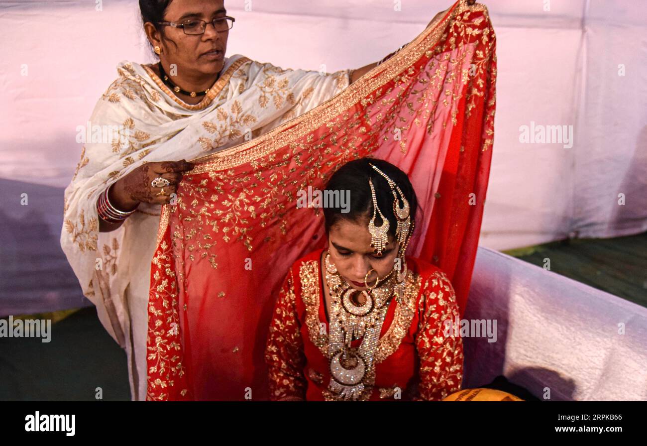 Customary dowry hi-res stock photography and images - Alamy
