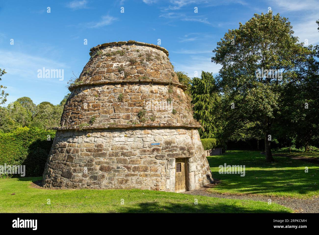 Bogward doocot hi-res stock photography and images - Alamy