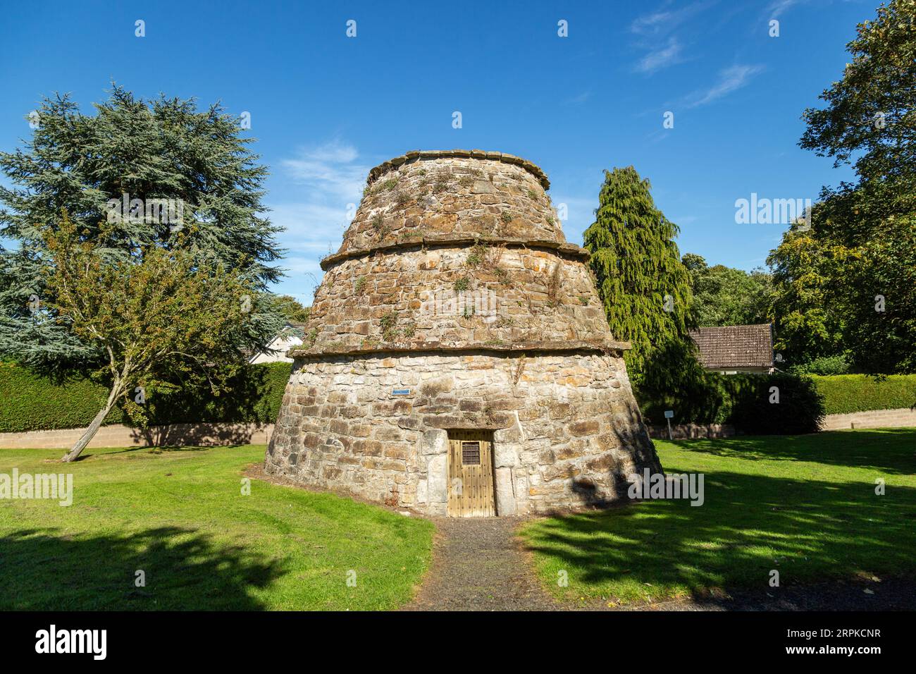 Bogward doocot hi-res stock photography and images - Alamy