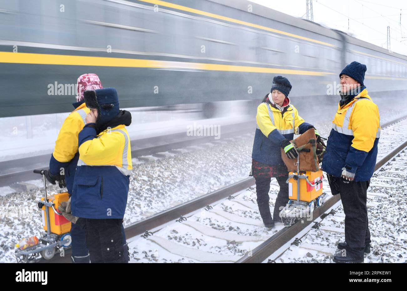Beijing harbin railway hi-res stock photography and images - Alamy