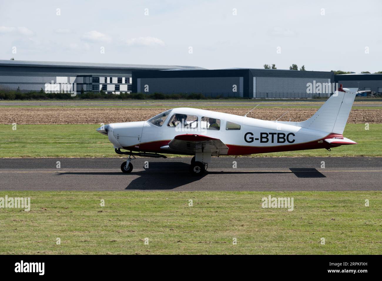 Piper PA-28-161 Cherokee Warrior II at Wellesbourne Airfield ...