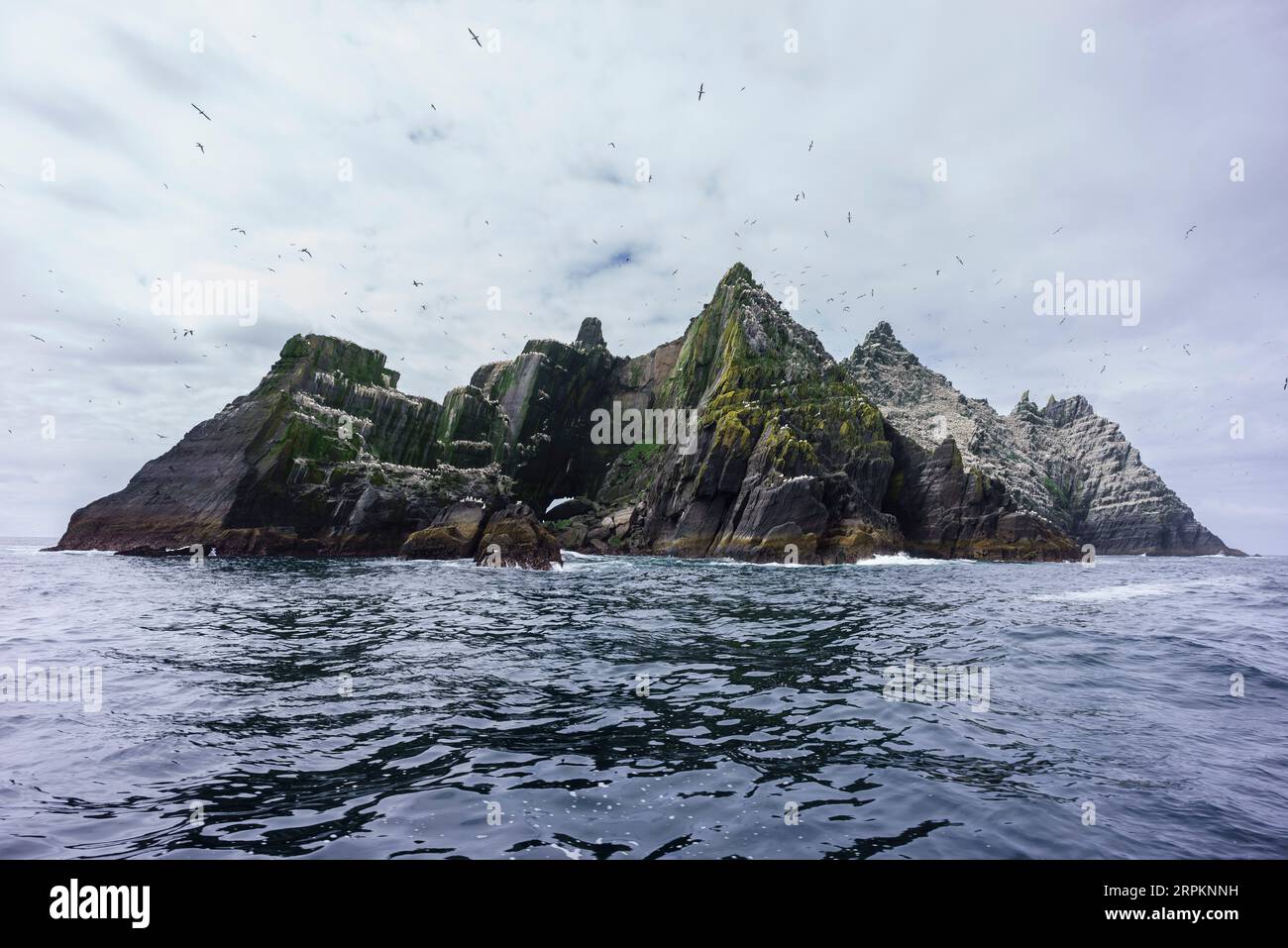 Skellig rock small hi-res stock photography and images - Alamy