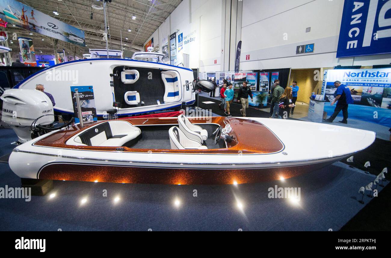 Indoor boat show hi-res stock photography and images - Alamy