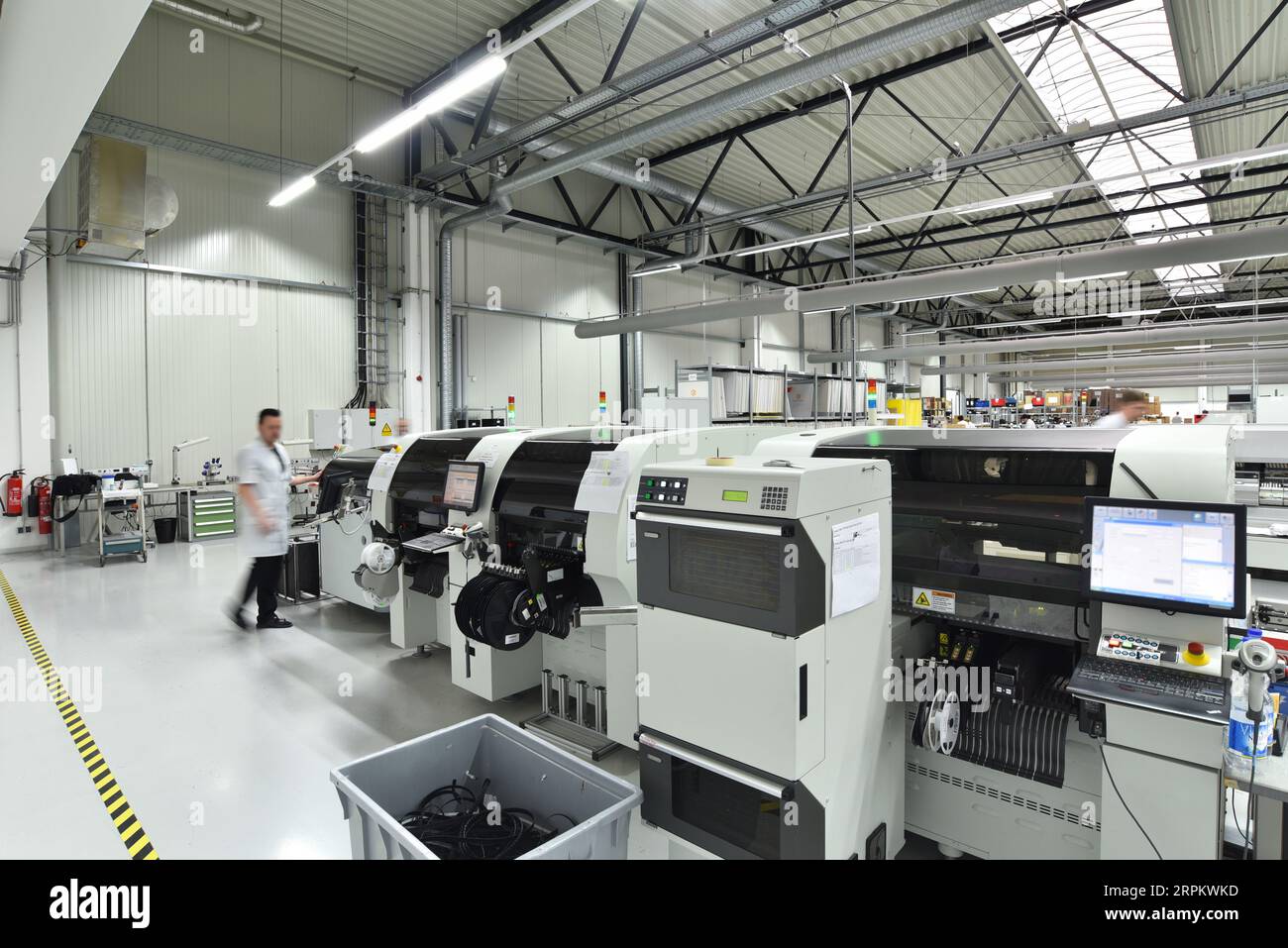 engineering in microelectronics: workers in the production and assembly ...