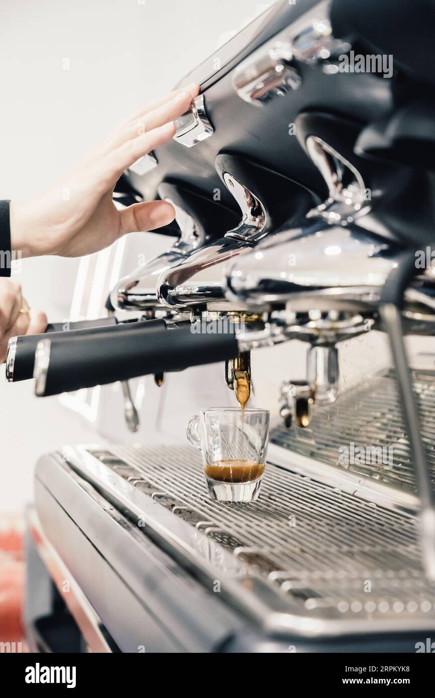 Barista express hi-res stock photography and images - Alamy