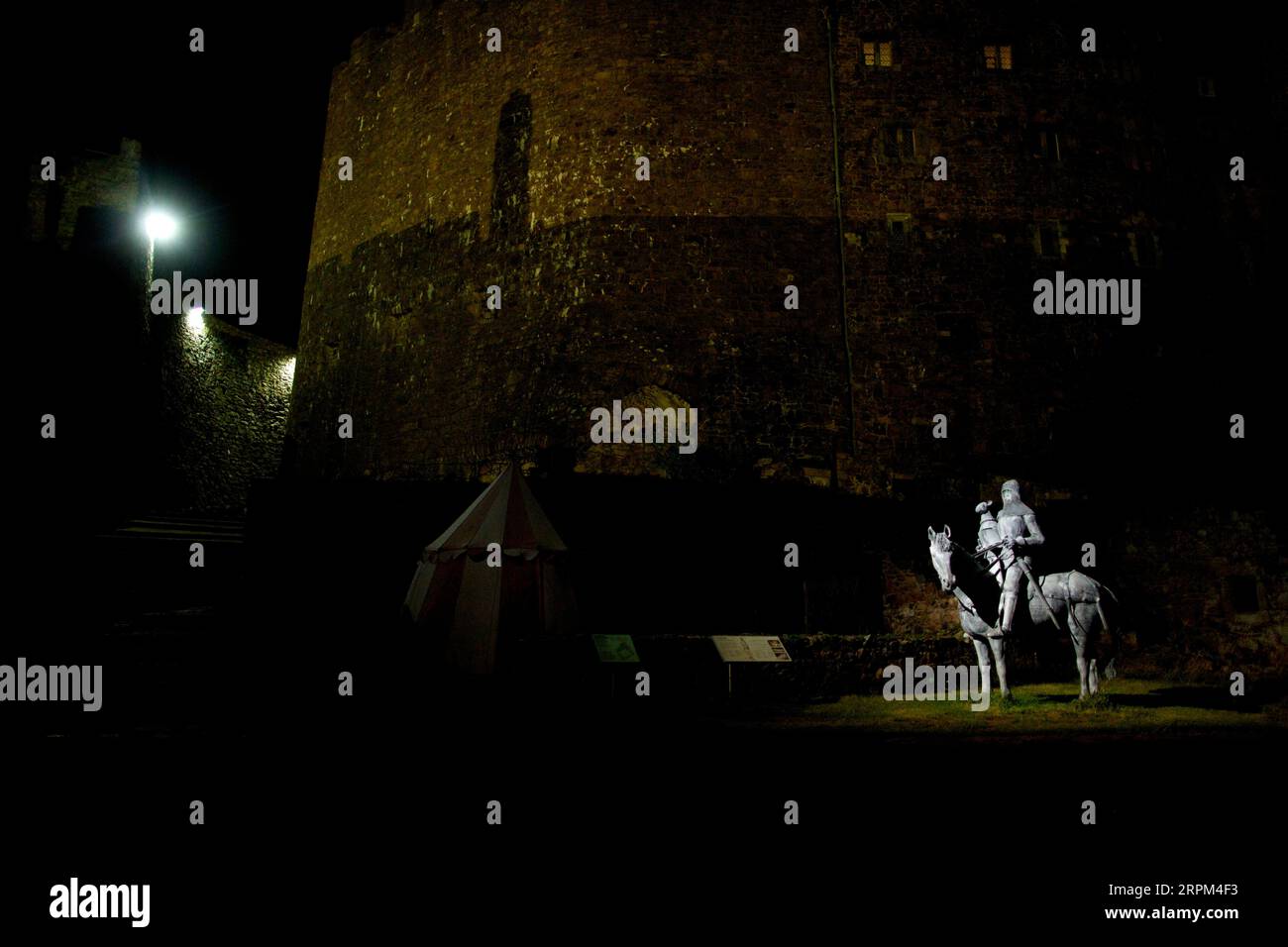Equestrian statue of Sir Hugh Calveley at Mont Orgueil Castle, Jersey ...