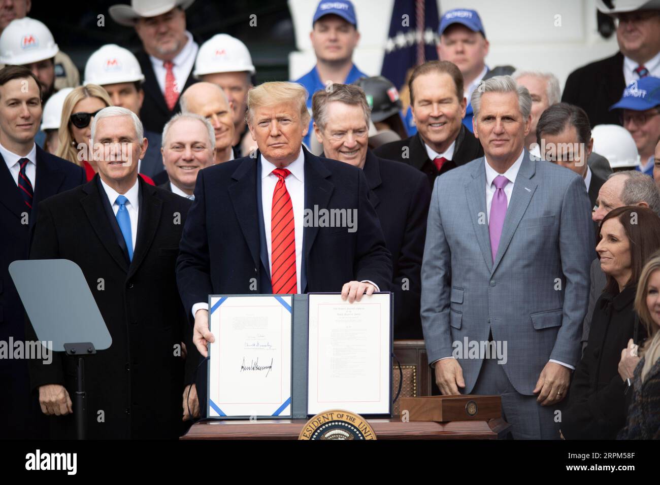 Usmca agreement signing hi-res stock photography and images - Alamy
