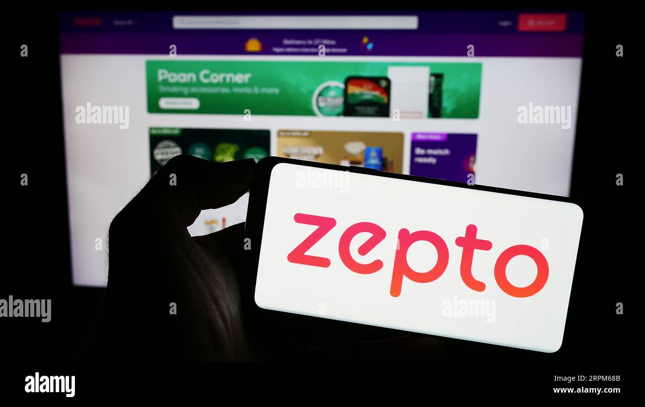 Zepto delivery hi-res stock photography and images - Alamy