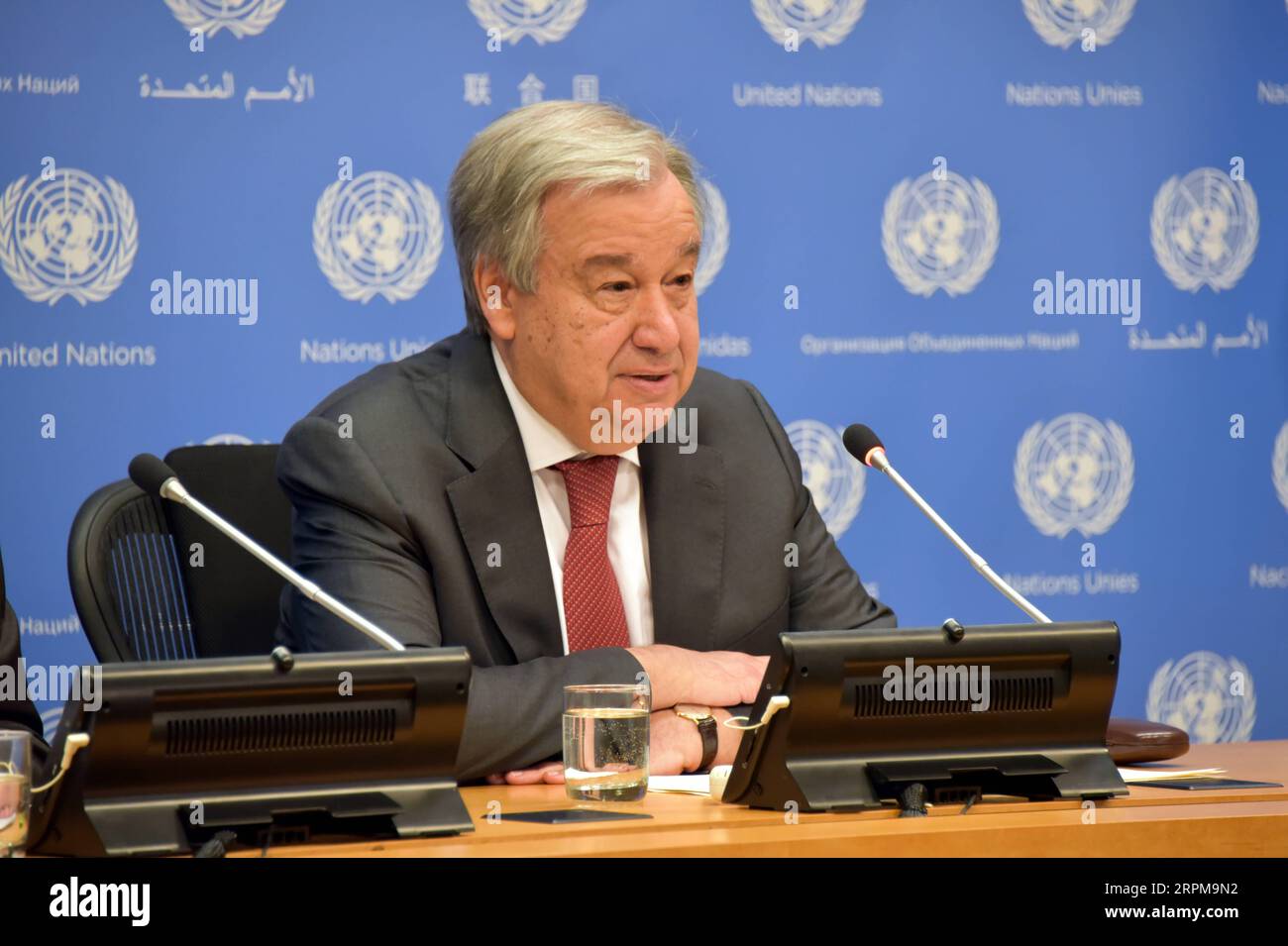 Unworkpriorities hi-res stock photography and images - Alamy